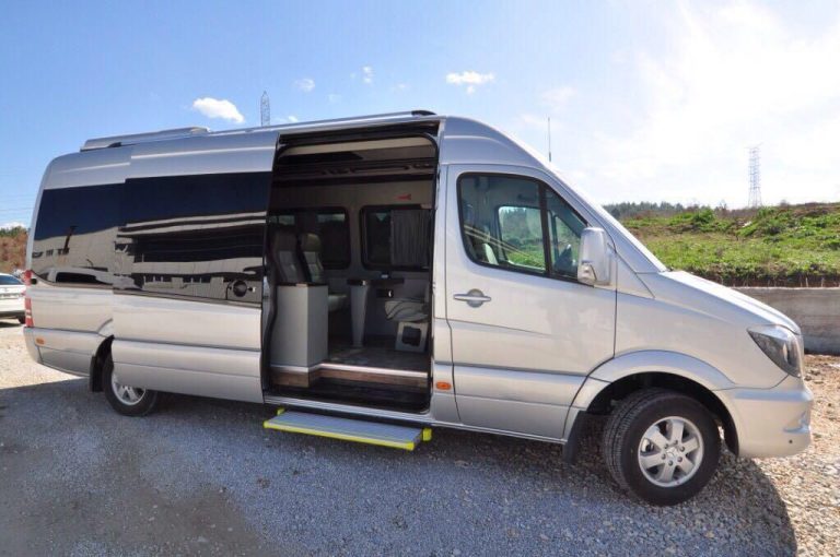 Vans and Buses – Dubai Limousine